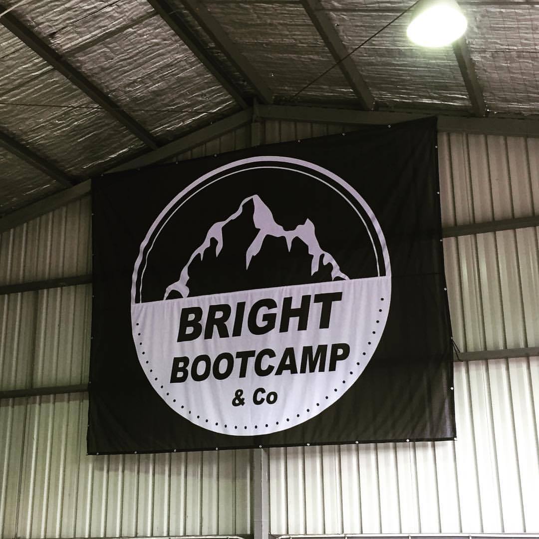 Austbanners Hanging Cloth Banners